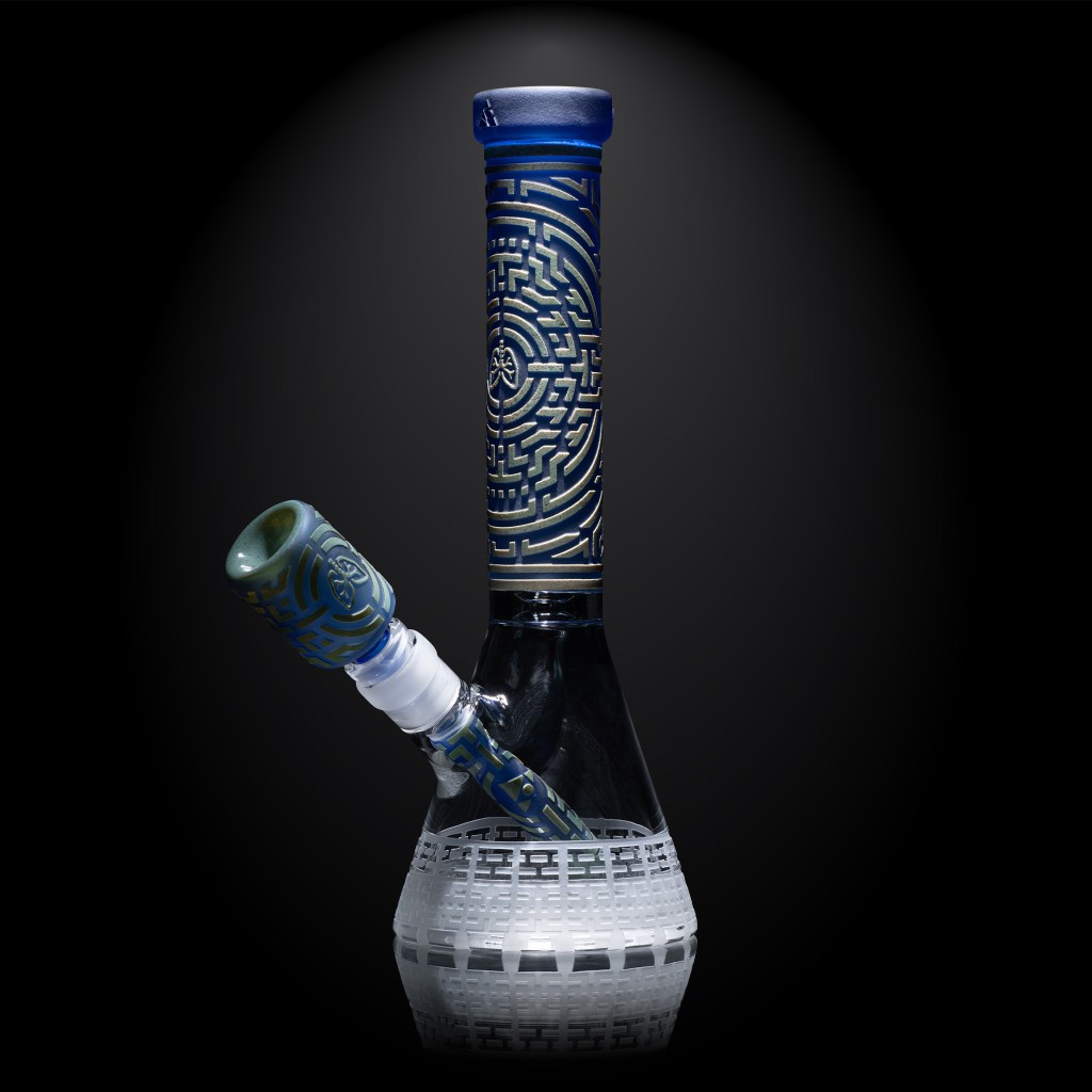 Bio-ID 7″ Beaker Bong - Milkyway Glass